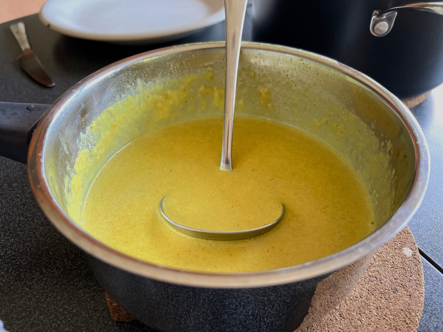 Currysaus of kerriesaus - Jo Huys